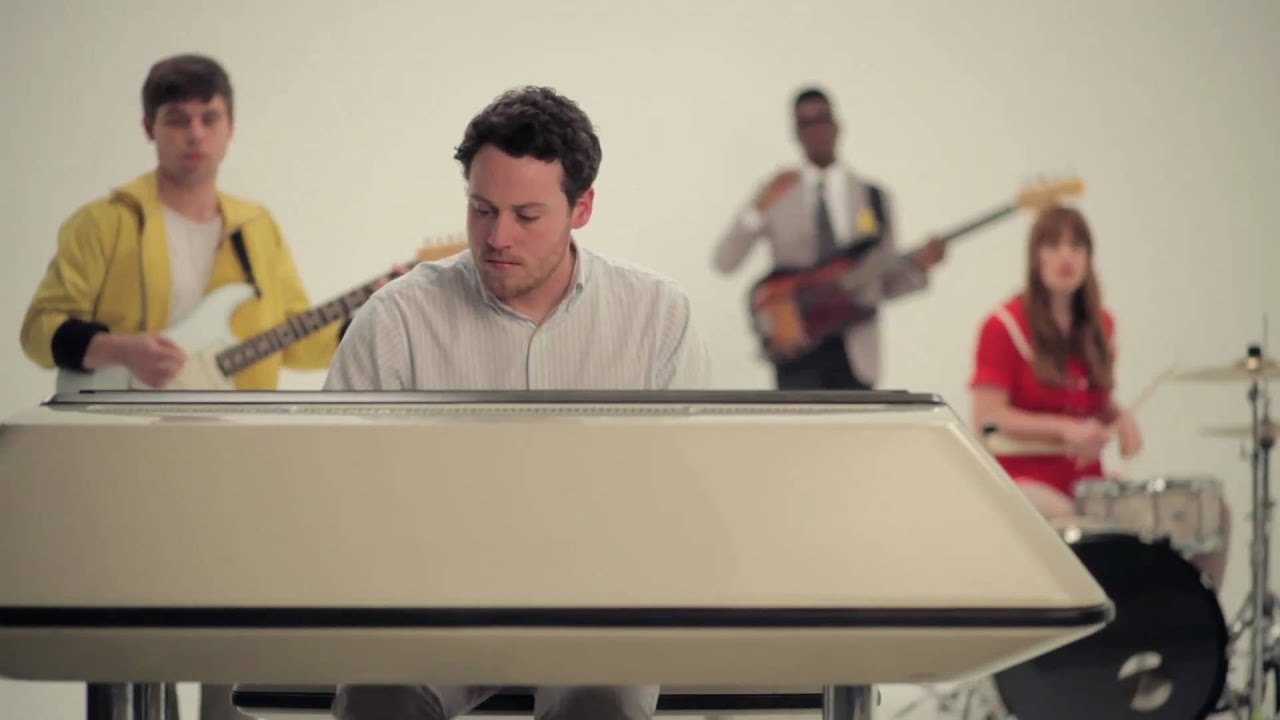 Metronomy The Look Chords Chordify