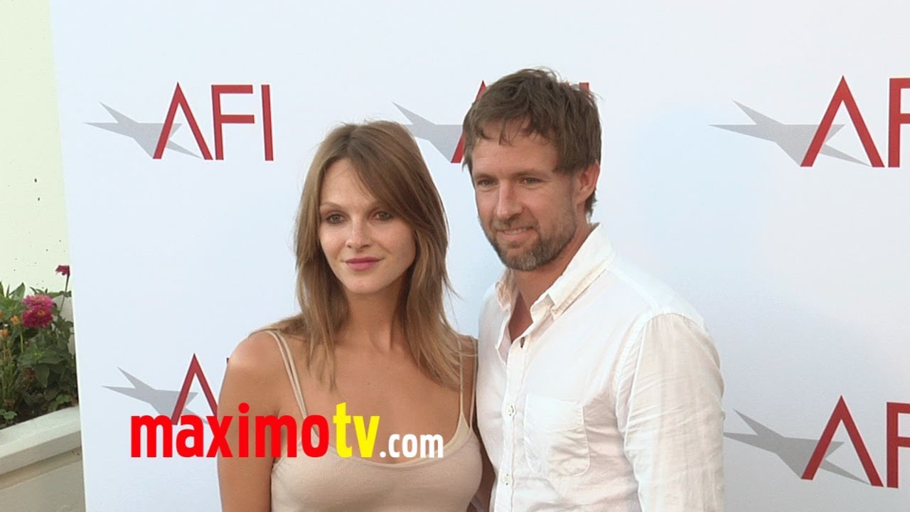 Beau Garrett Boyfriend Chris Payne Gilbert At Commerce Premiere