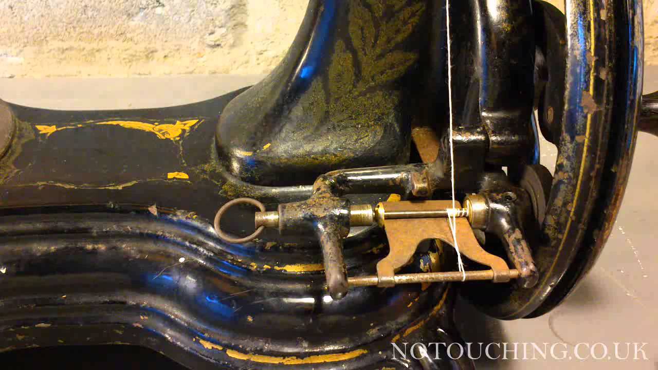 Jones Hand Machine Winding The Bobbin Youtube