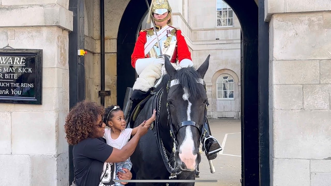 Woman Looked Angry As Guard Shouted At Her Youtube