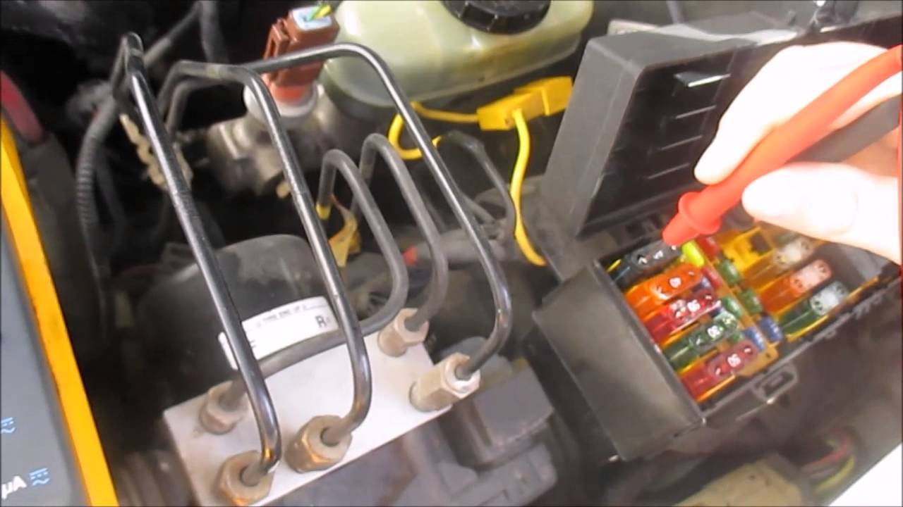 How To Find A Car Battery Drain Youtube