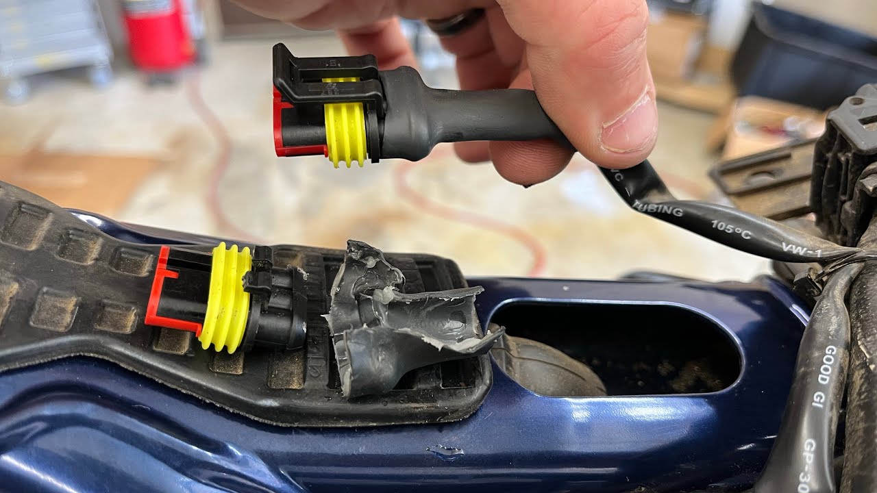 Ktm Husqvarna Gasgas Fuel Pump Connector Fix Youtube