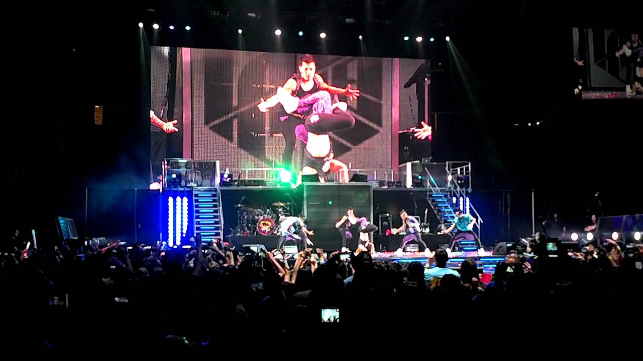 Lmfao Yes Quest Crew Dance Live At The Prudential Center In Nj Youtube