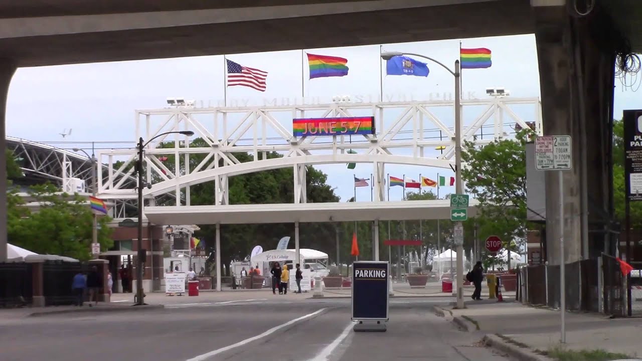 Mvi 0027 Pridefest Milwaukee 2015 Main Gate Youtube