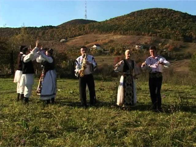 Ionela Pascu si Puiu Codreanu Iar ma prefac ca mi s beat