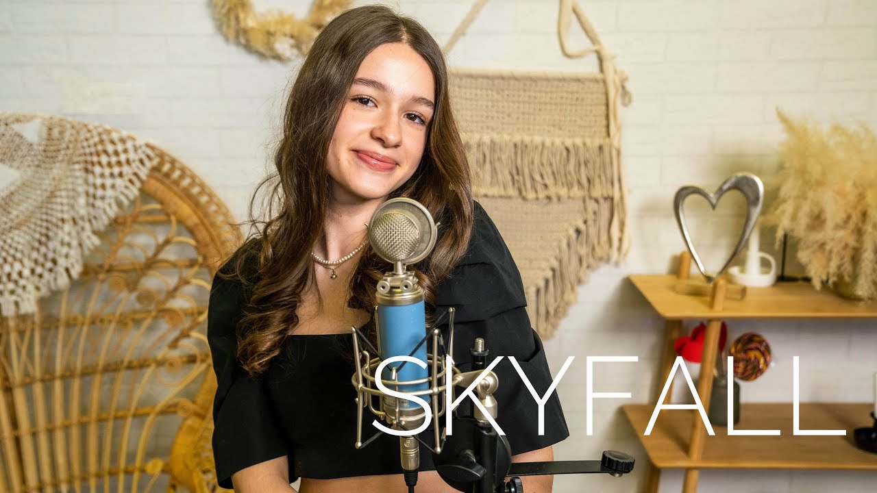 Sofia Skyfall Adele Cover Youtube