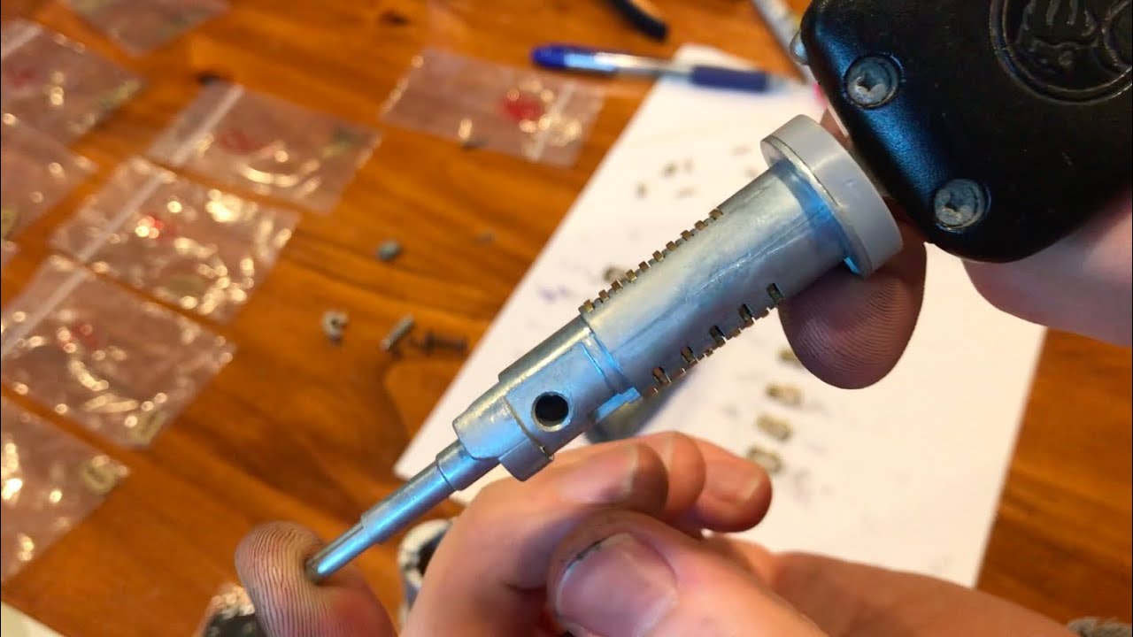 Vs Commodore Ignition Key Discount Deals Www Oceanproperty Co Th