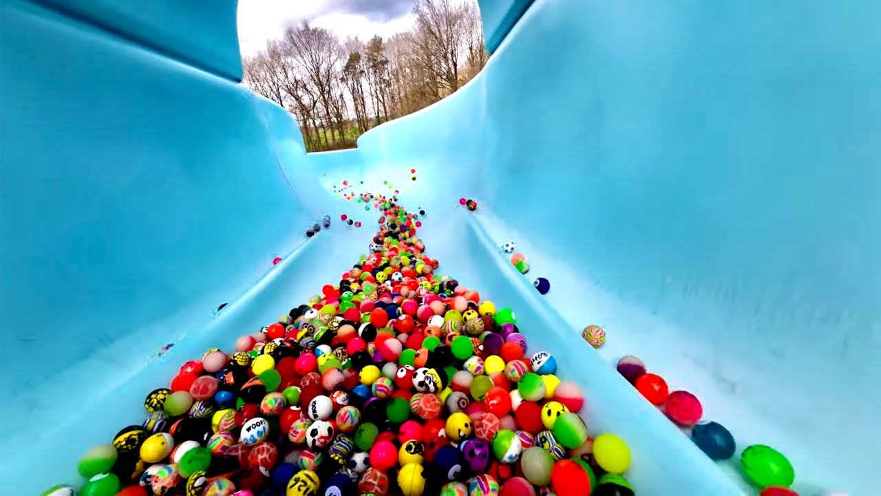 5000 Bouncy Balls Waterslide Youtube