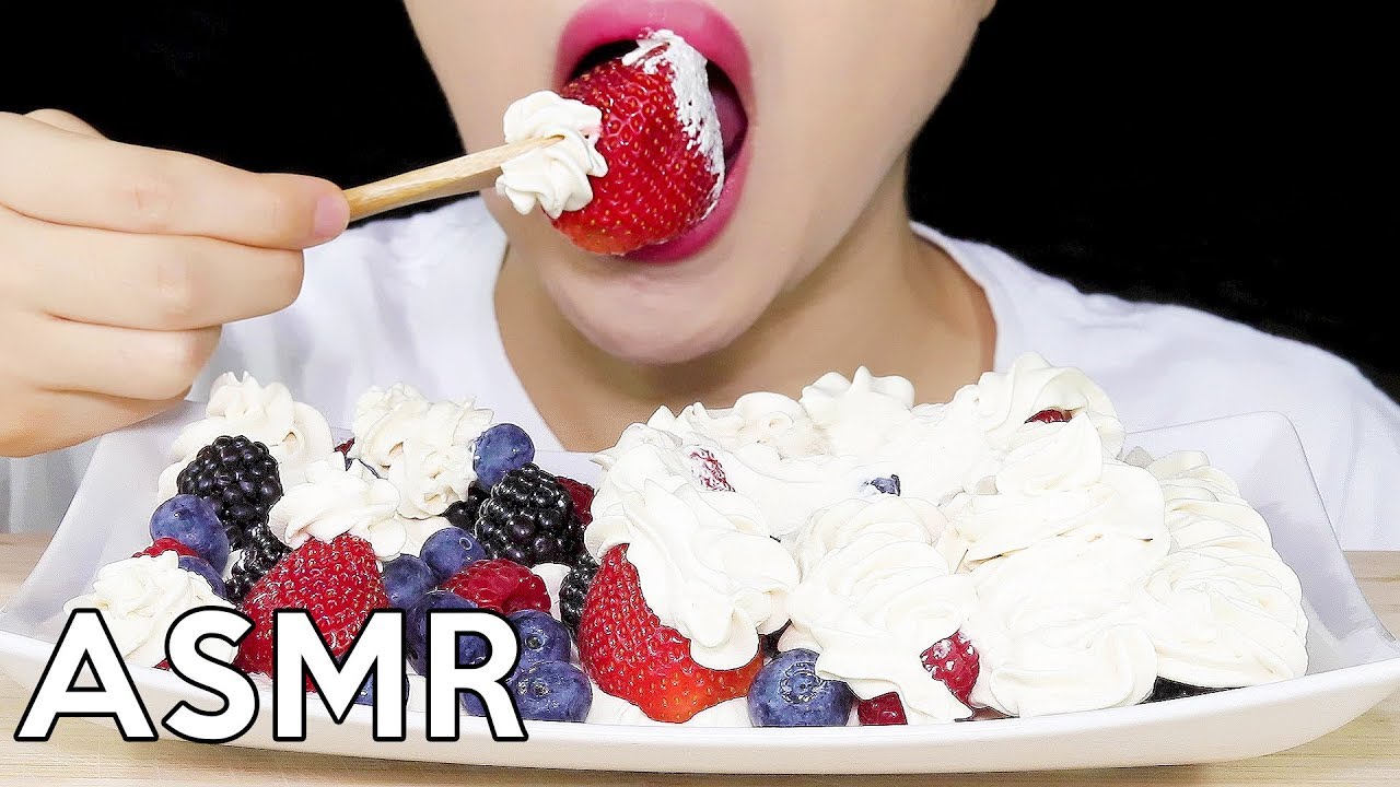 Asmr Berries Whipped Cream 베리베리생크림 Eating Sounds Youtube