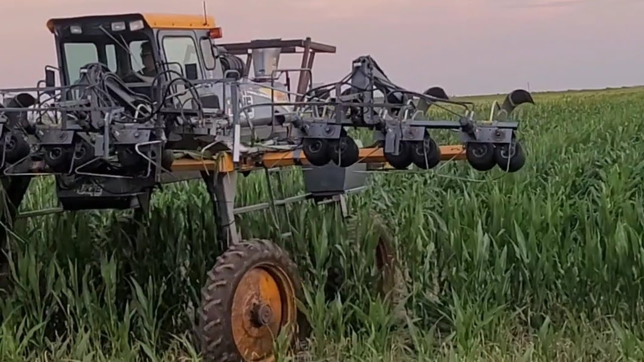 Hagie Detassler Seed Corn Puller In Action Youtube