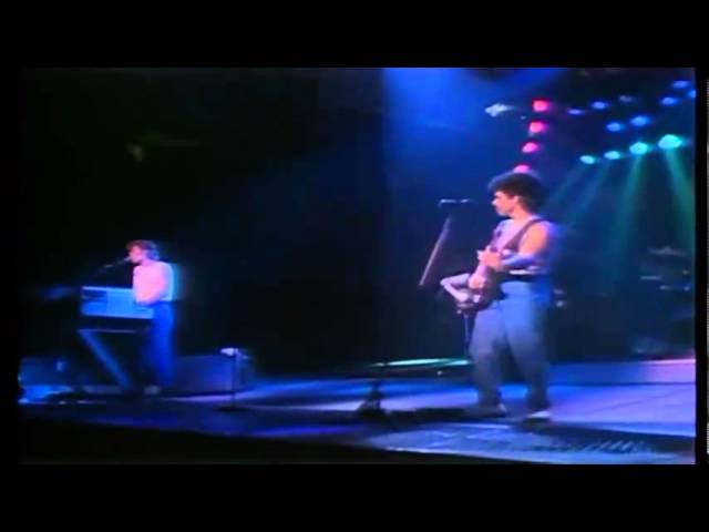 Wait For Me Live Daryl Hall John Oates Song Lyrics Music Videos