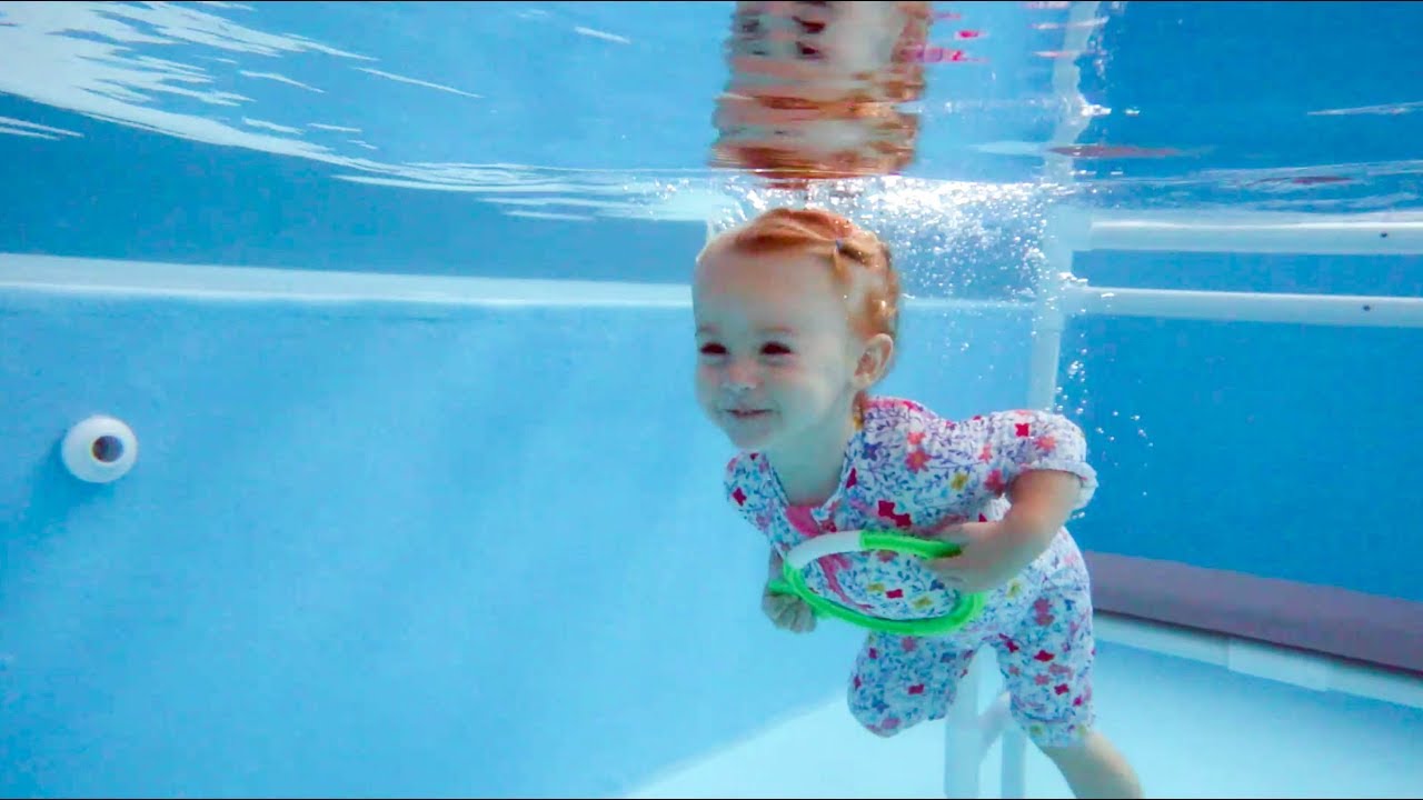 2 Years Old Baby Swimming Happy Fish Livie Youtube