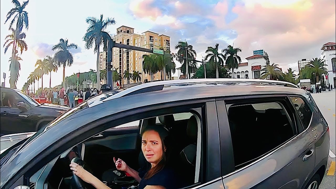 Entitled Lady Turns Traffic Ticket Into A Felony Youtube