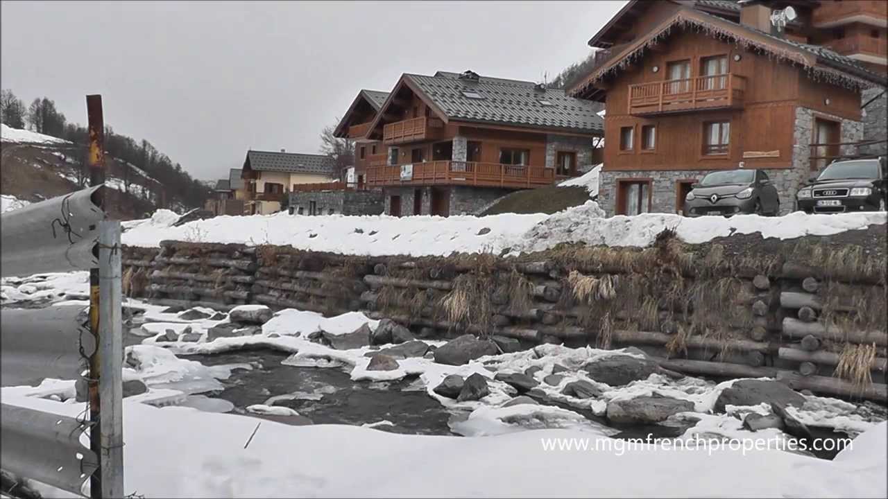 Les Menuires Mgm Chalet Du Doron Youtube
