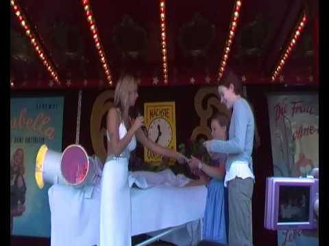 Una Donna Senza Testa Ma Sara Vero Bhoooooo Youtube