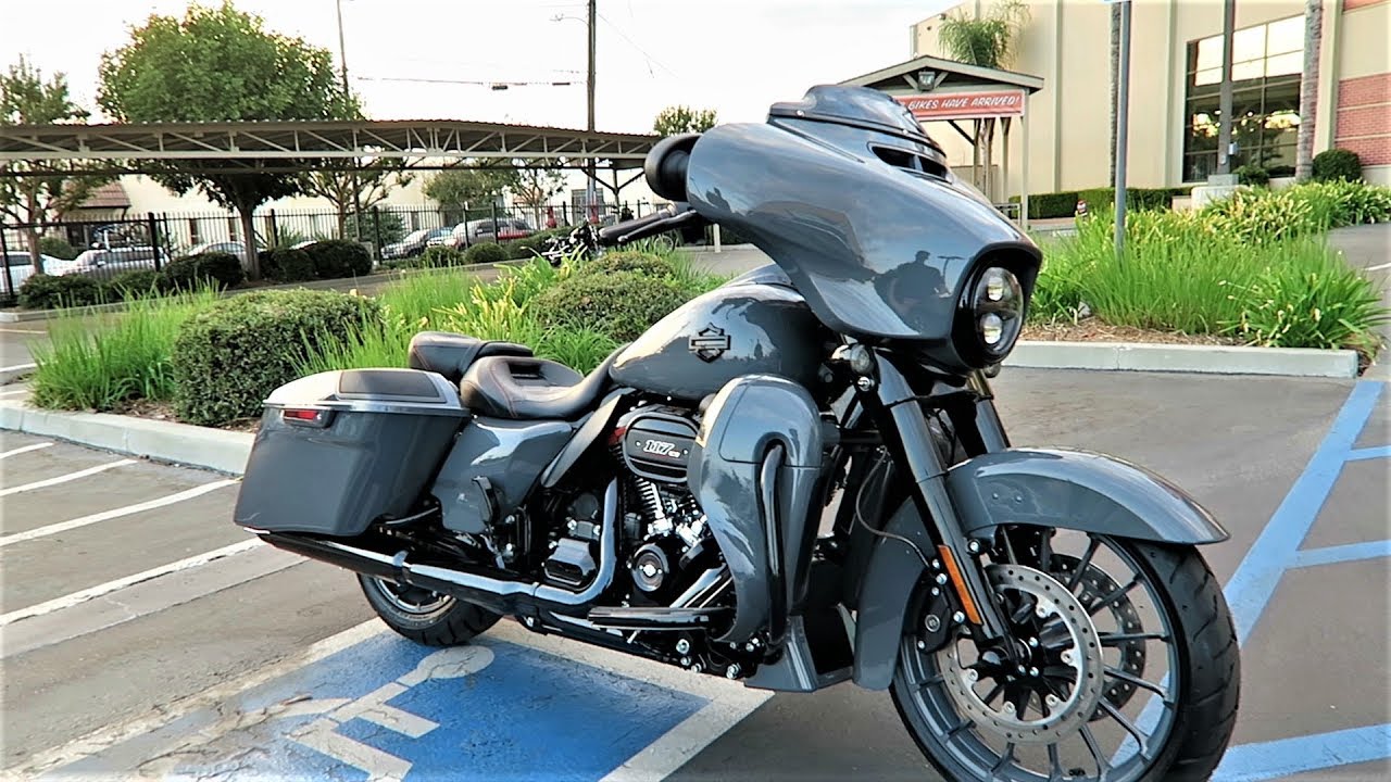 2018 Cvo Street Glide Flhxse Harley Davidsonâ First Ride And Detailed