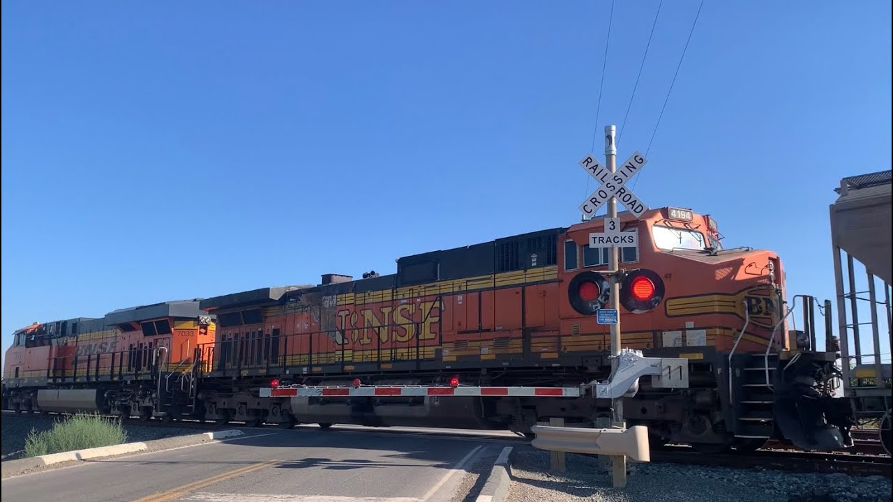 Bnsf 7033 Manifest Freight Train South Murphy Road Railroad Crossing
