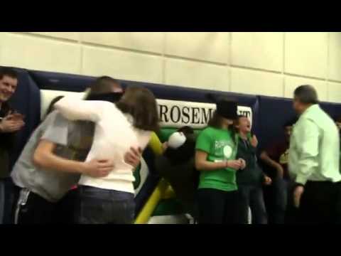 Us Students Making Out With Parents In Kissing Game Youtube