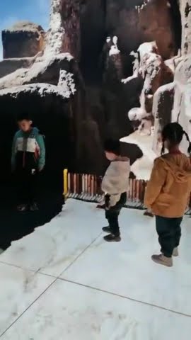 Kids In 3d Room Losing Balance Shorts Youtube