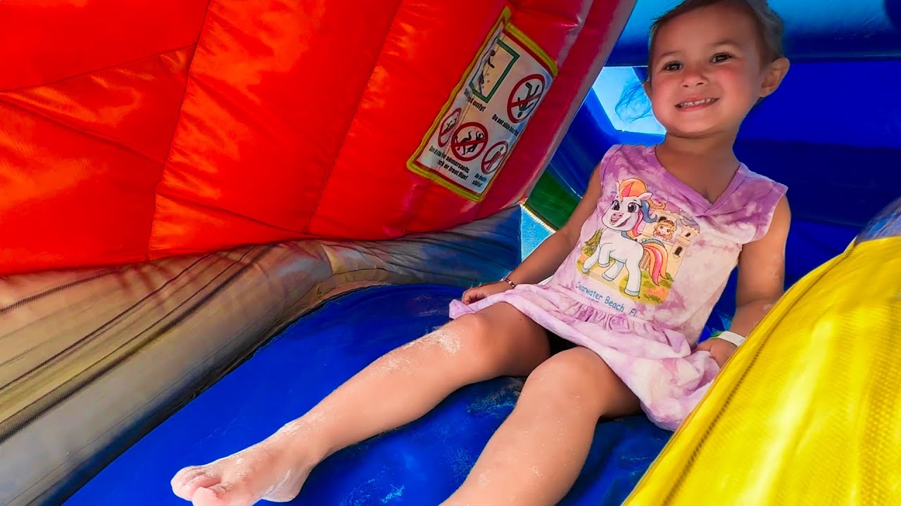 Bouncy House рџџ пёџbeach Party In Clearwater Beach Oak Tries A Giant