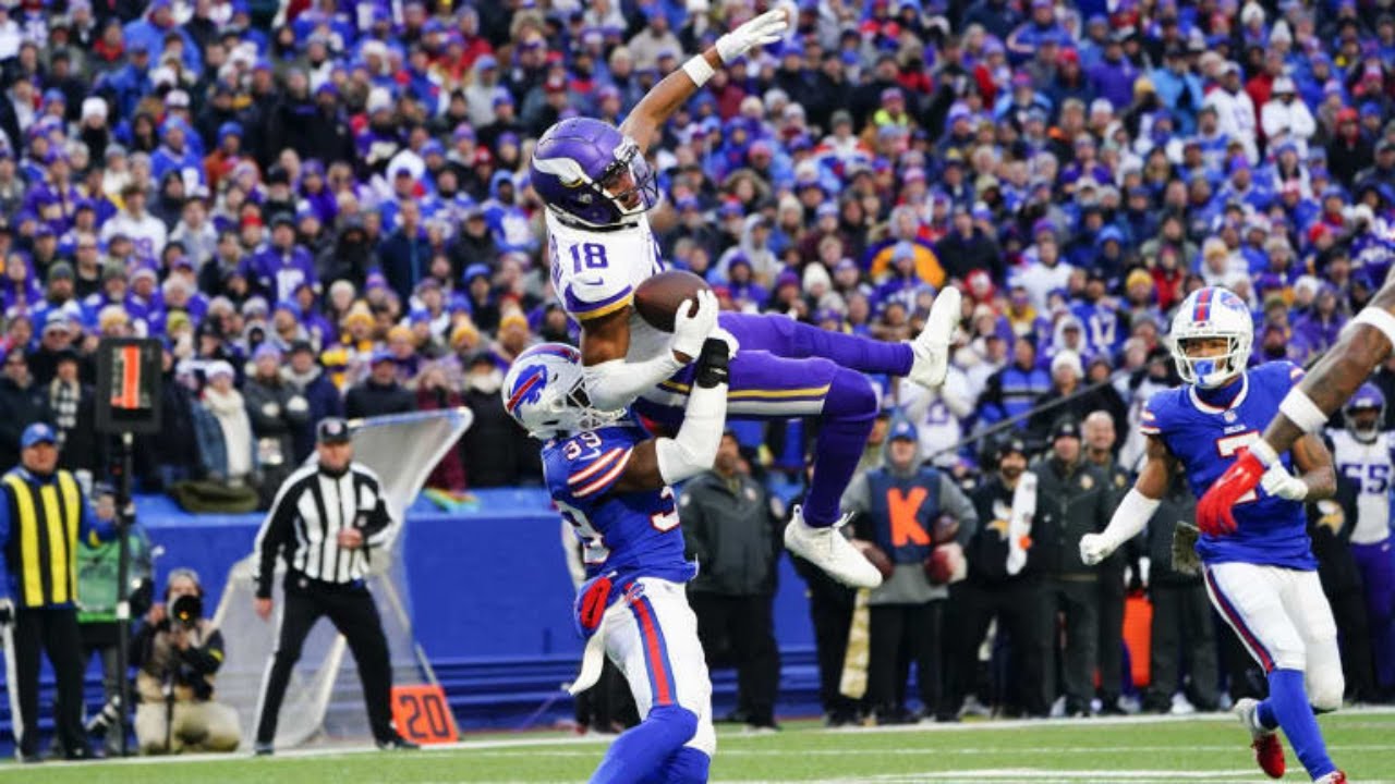 Justin Jefferson S One Handed Catch Of The Year Is Better With Titanic