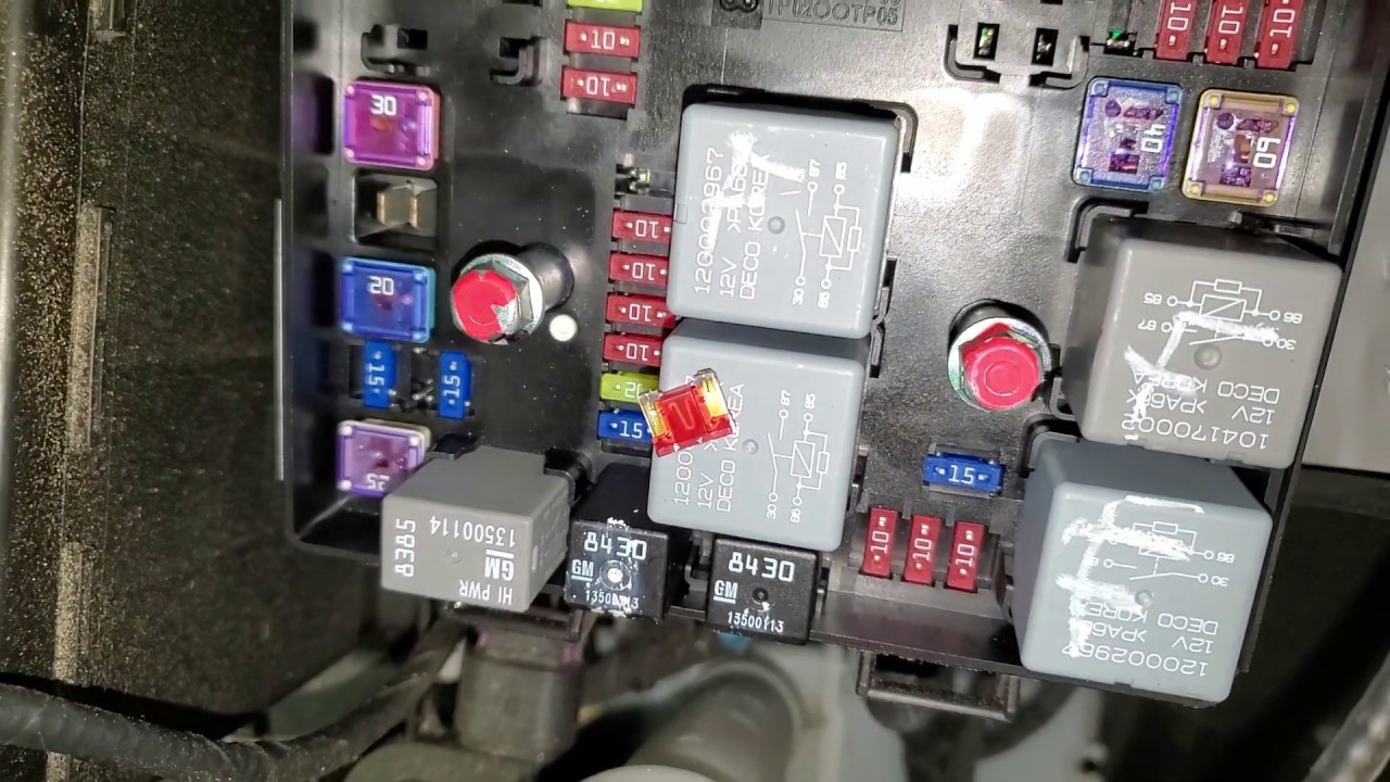 2006 Chevy Silverado Cooling Fan Relay Location